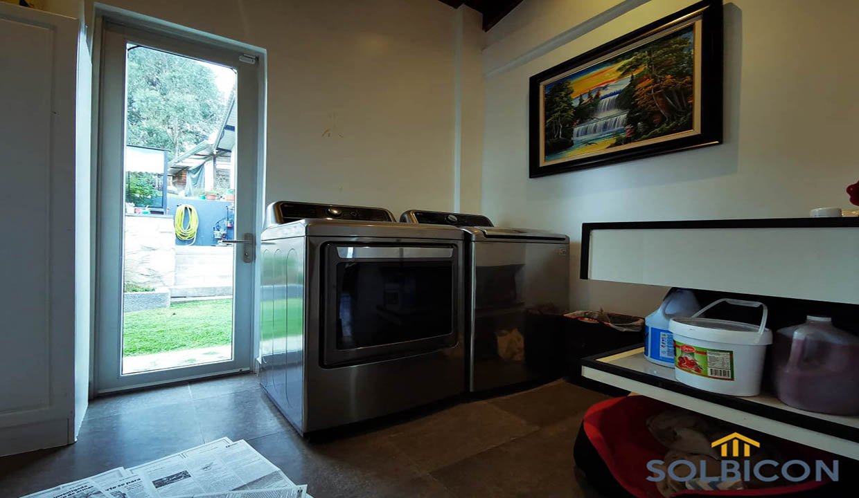 Casa a la venta de lujo en Challuabamba Cuenca - Solbicon